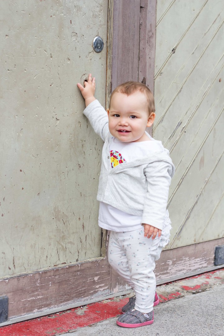 Three Steps to Natural Toddler Photography - Living EZ